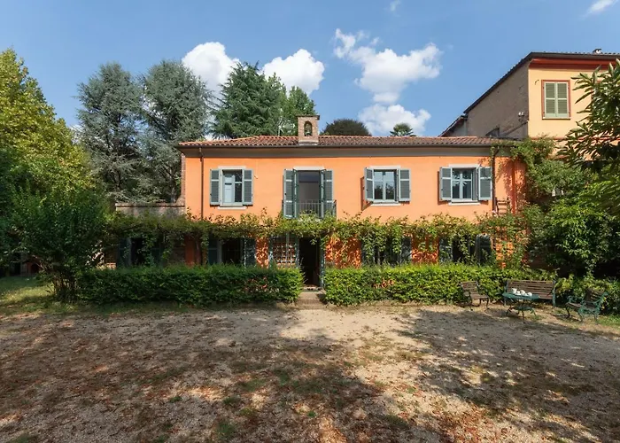 Top 6 Villas in Turin for rent, Italy | resorts-in.com